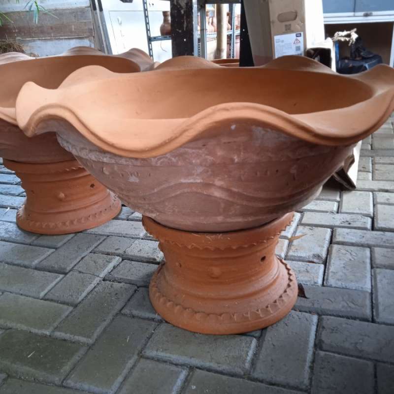 Jual Pot Teratai Pot Tanaman Air Tanpa Lubang Tanah Liat Warna Terakota ...