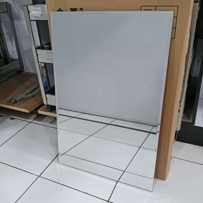 Promo Kaca Cermin Kotak 30cm Mini Diskon 27% Di Seller Sakiyem Shop ...
