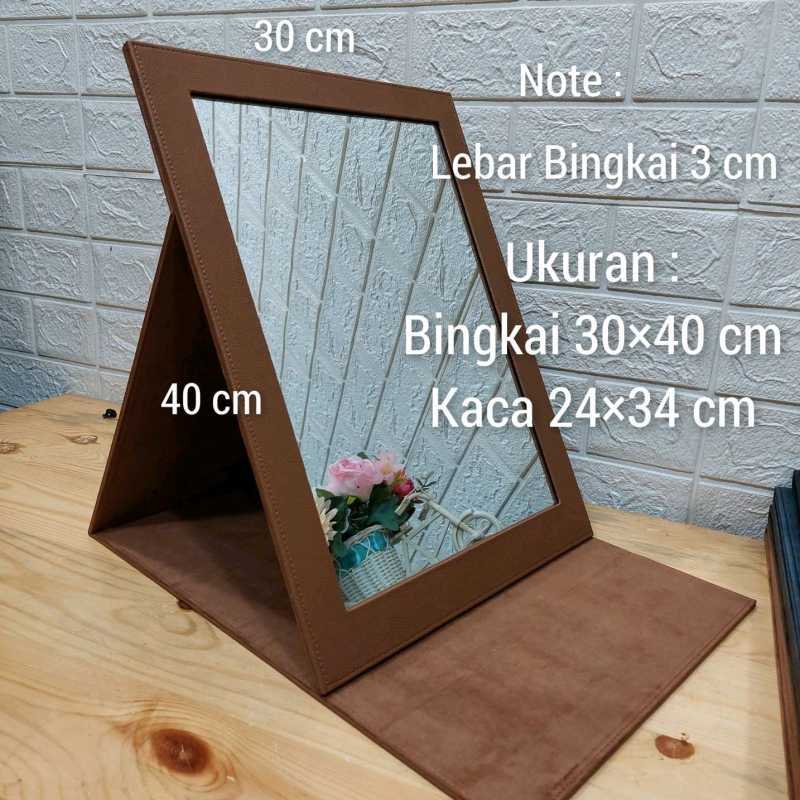 Jual Kaca Cermin Rias Mike Up Mua Lipat Bahan Kulit Sintetis Model ...