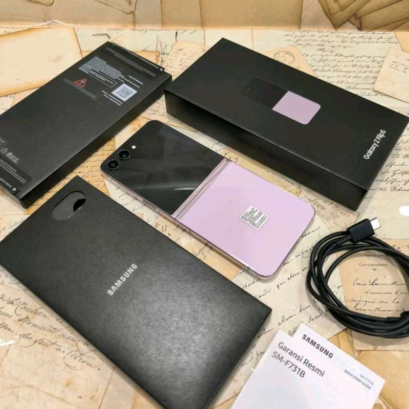Jual Hp Samsung Galaxy Z Flip 5 8/512gb Garansi Resmi Di Seller Saerah ...