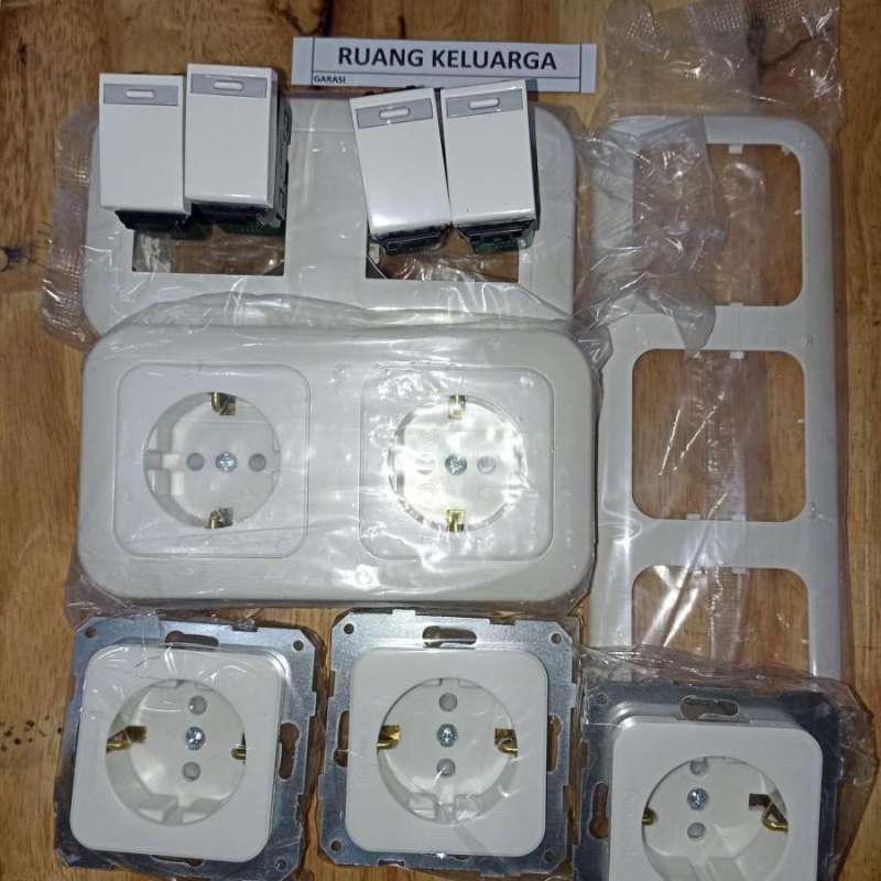 Jual Paket Komponen Alat Listrik 1 Rumah Saklar + Stop Kontak + Mcb Dll ...