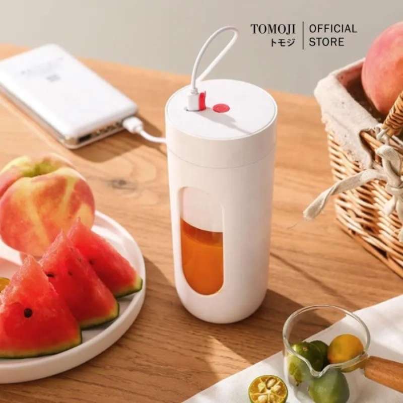 Promo Tomoji Blender Buah Tumbler Portable - Blender Aesthetic Model ...