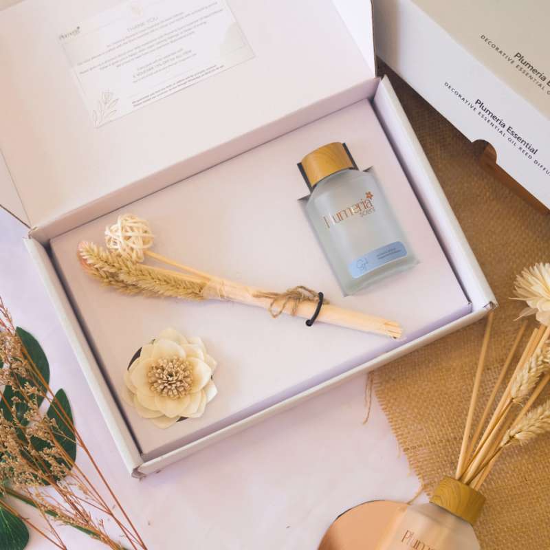 Jual Plumeria Scent Essential Oil Reed Diffuser - Sejuk (peppermint ...
