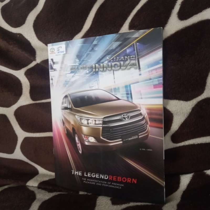 Jual Brosur Innova The Legend Reborn Booklet Innova Q Di Seller Shin ...