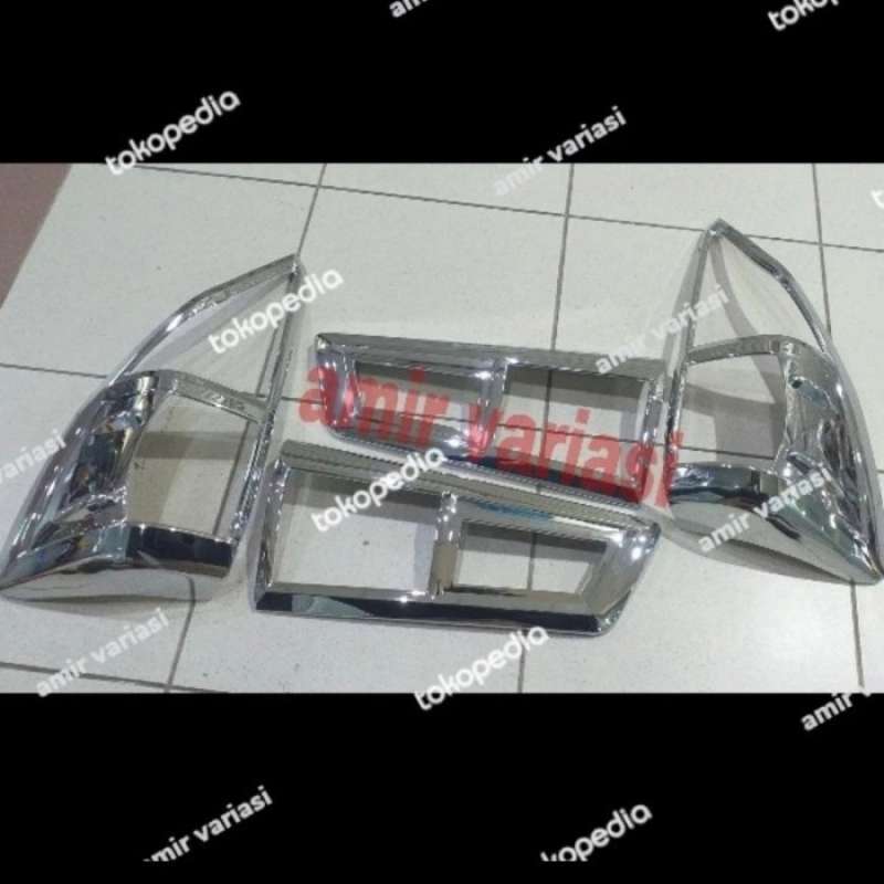 Promo Garnish List Lampu Belakang Chrome Innova 2016 Up Reborn Diskon ...