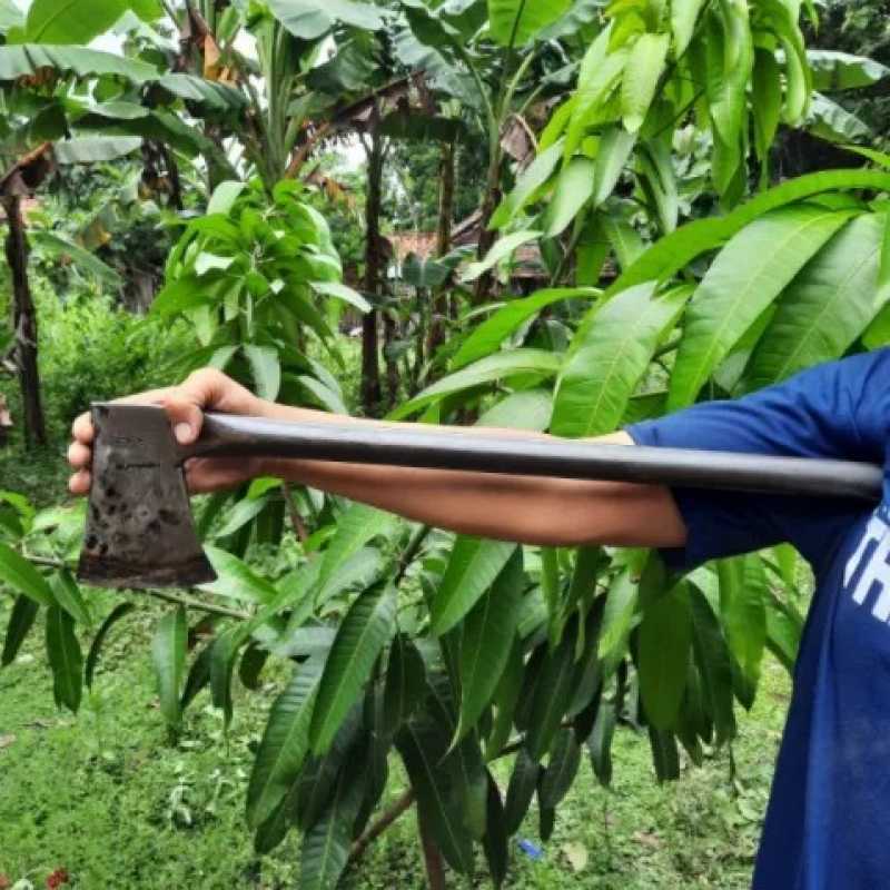 Jual Kapak Kayu Tajam Gagang Baja Kuat Panjang Kampak Pohon Kayu Kapak ... Jual Kapak Kayu Tajam Gagang Baja Kuat Panjang Kampak Pohon Kayu Kapak ...