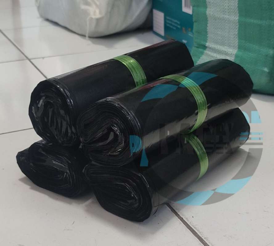 Promo Kantong Plastik Packing Polymailer Hitam Glossy 40x50 Tebal Isi ...