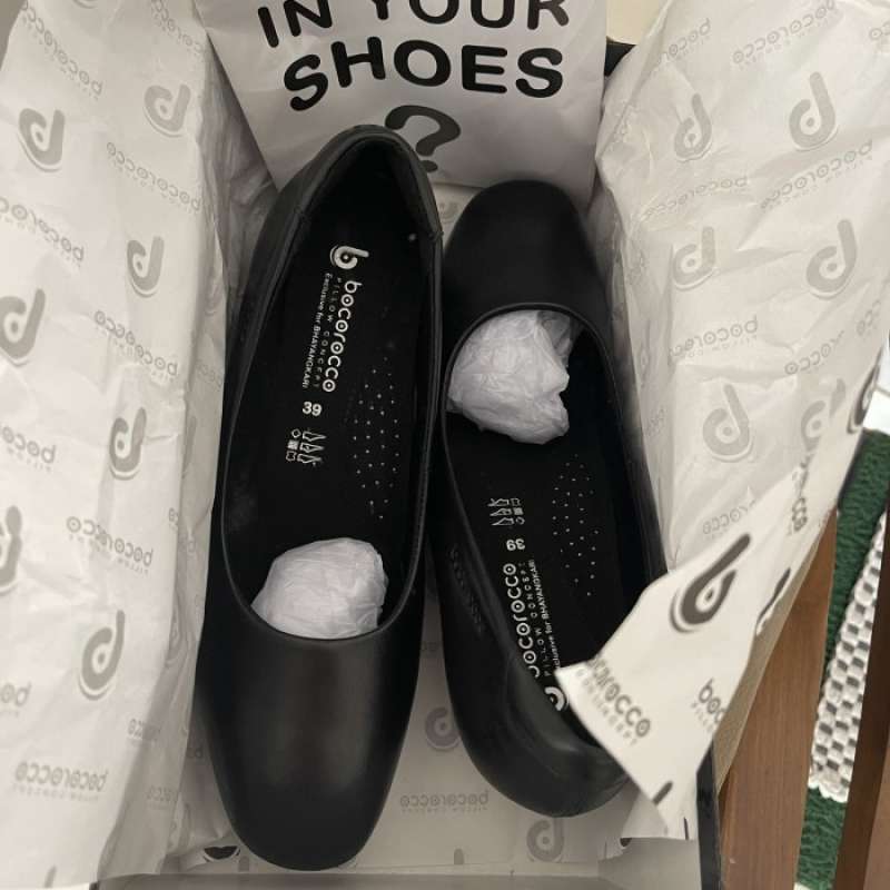 Jual Sepatu Bocoroco Original Size 39 Di Seller Winter - Cengkareng ...