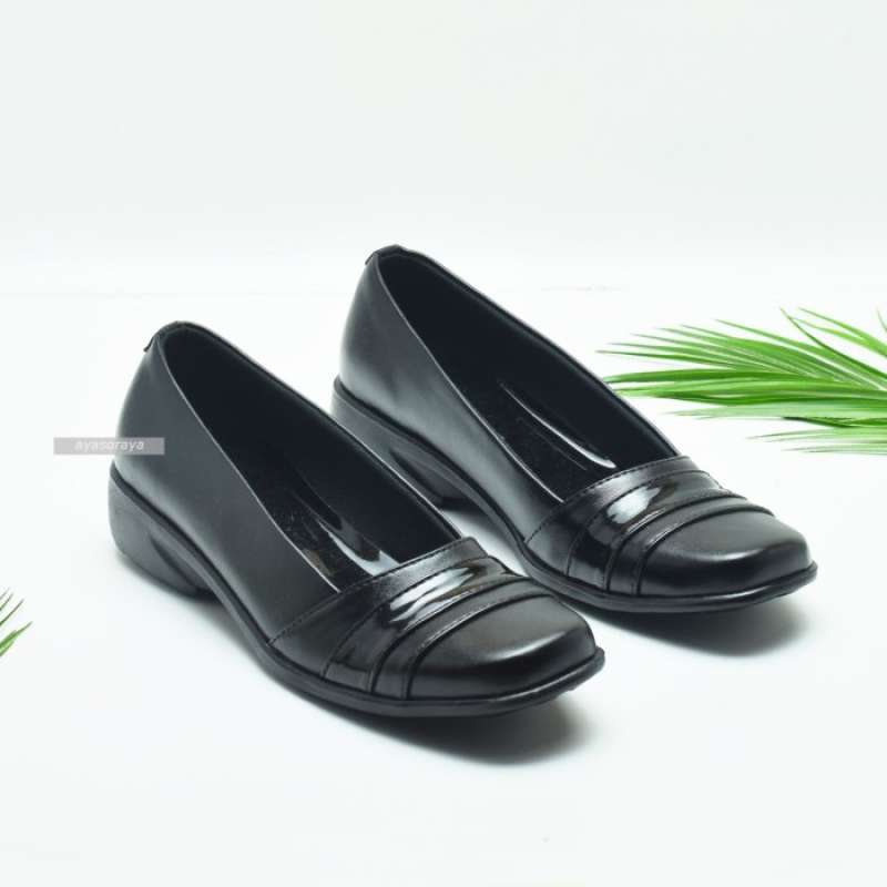 Jual Sepatu Pantofel Wanita Kerja Formal Hitam Ringan Dan Nyaman ...