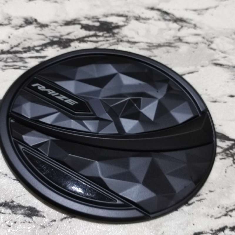 Promo Tank Cover Raize 2021 Tutup Tangki Bensin Mobil Toyota Black ...