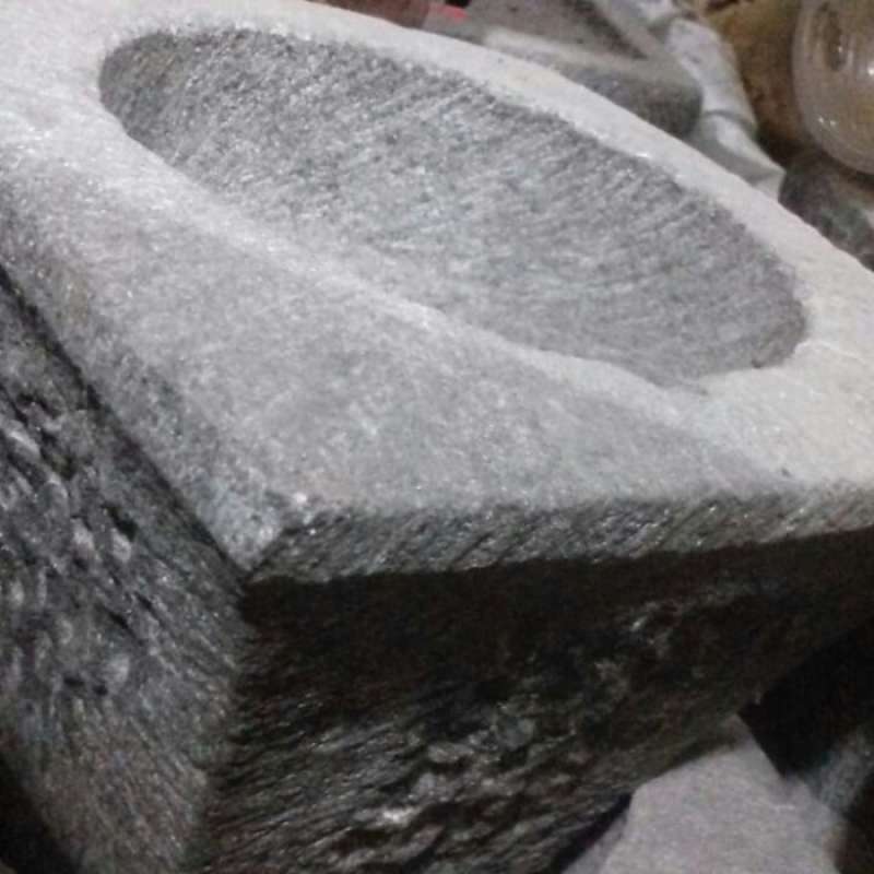 Promo Lumpang Batu Asli Ukuran 28 Cm Bentuk Segi Empat Diskon 23% Di ...