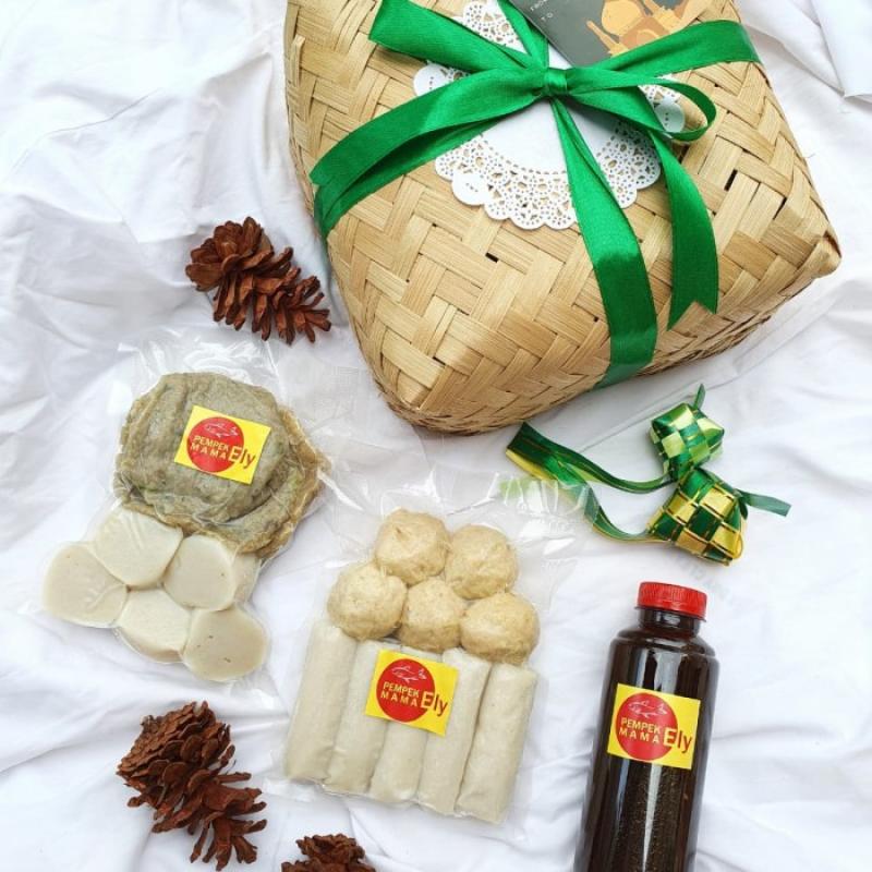 Promo Parcel Hampers Lebaran Idul Fitri Set Besek Paket Gift Makanan ...
