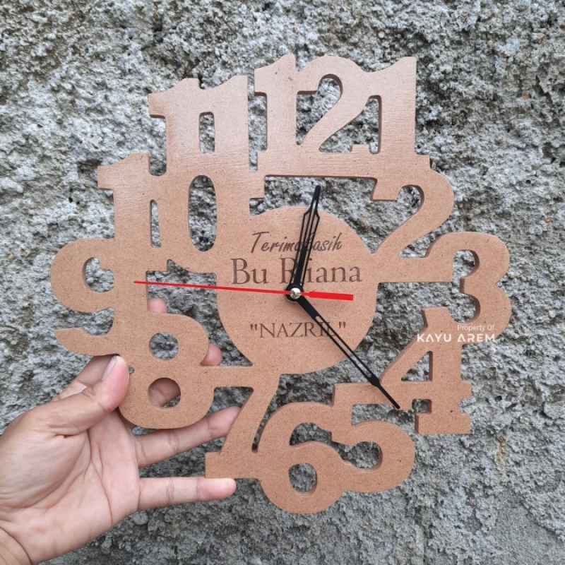 Jual Jam Dinding Kayu Unik Minimalis Custom Grafir / Ukir CNC 005 di ...