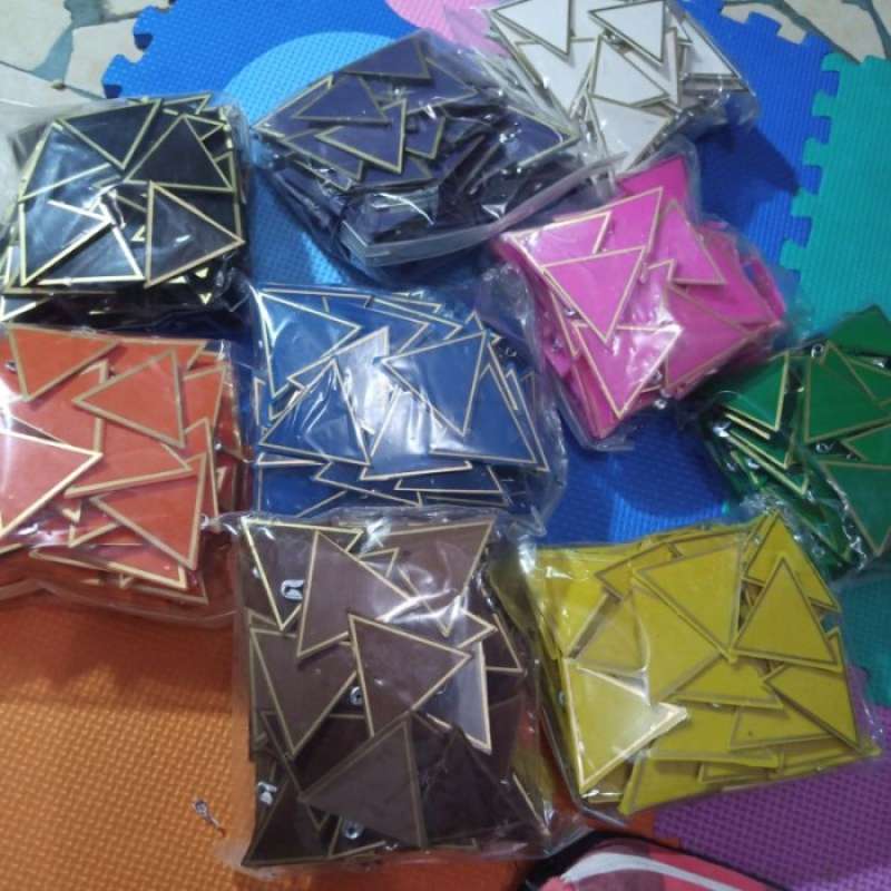 Promo pin barung mika 100 biji fiber tanda regu pramuka siaga Diskon 21 ...