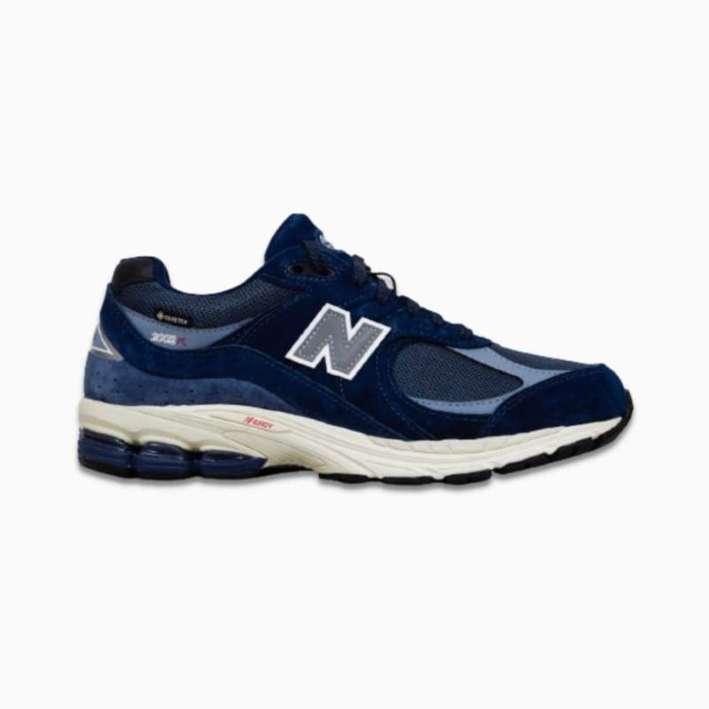 Jual New Balance 2002r Gore-tex Navy (Original 100%) - 41.5 di Seller ...