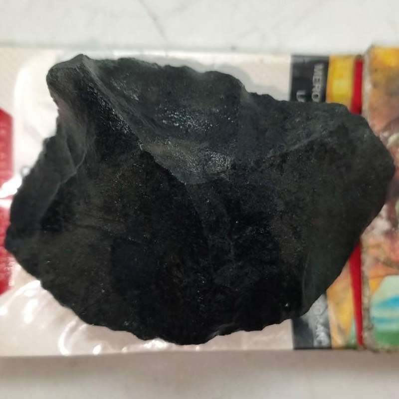 Batu Bacan Hitam