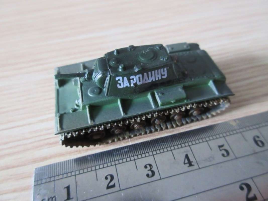 Promo Takara 1/144 World Tank Museum 2. Russian KV-1A. Slogan on turret ...
