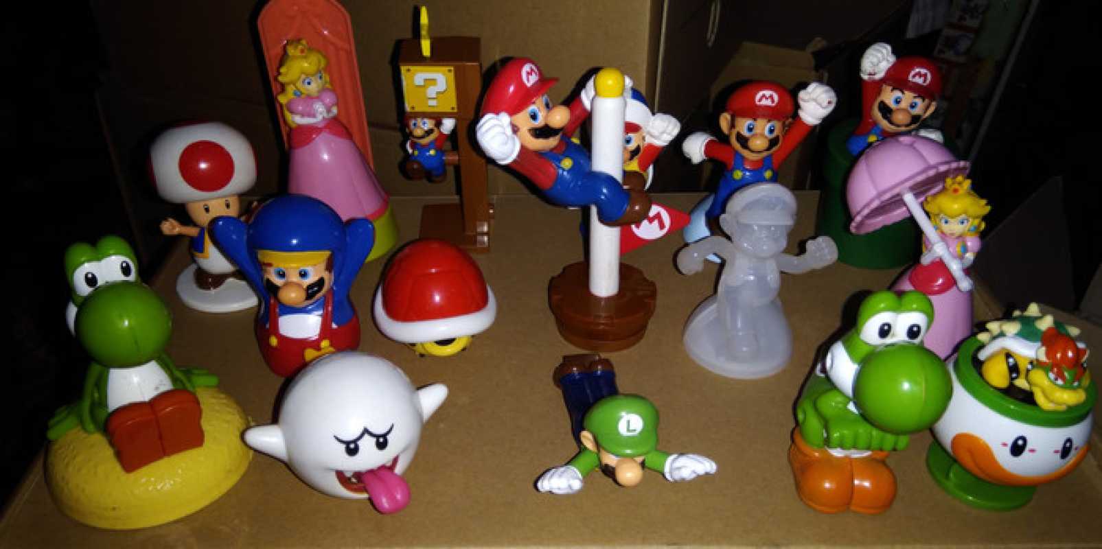 Promo Set All Super Mario Bros Happy Meal & Mario Series Diskon 33% di ...