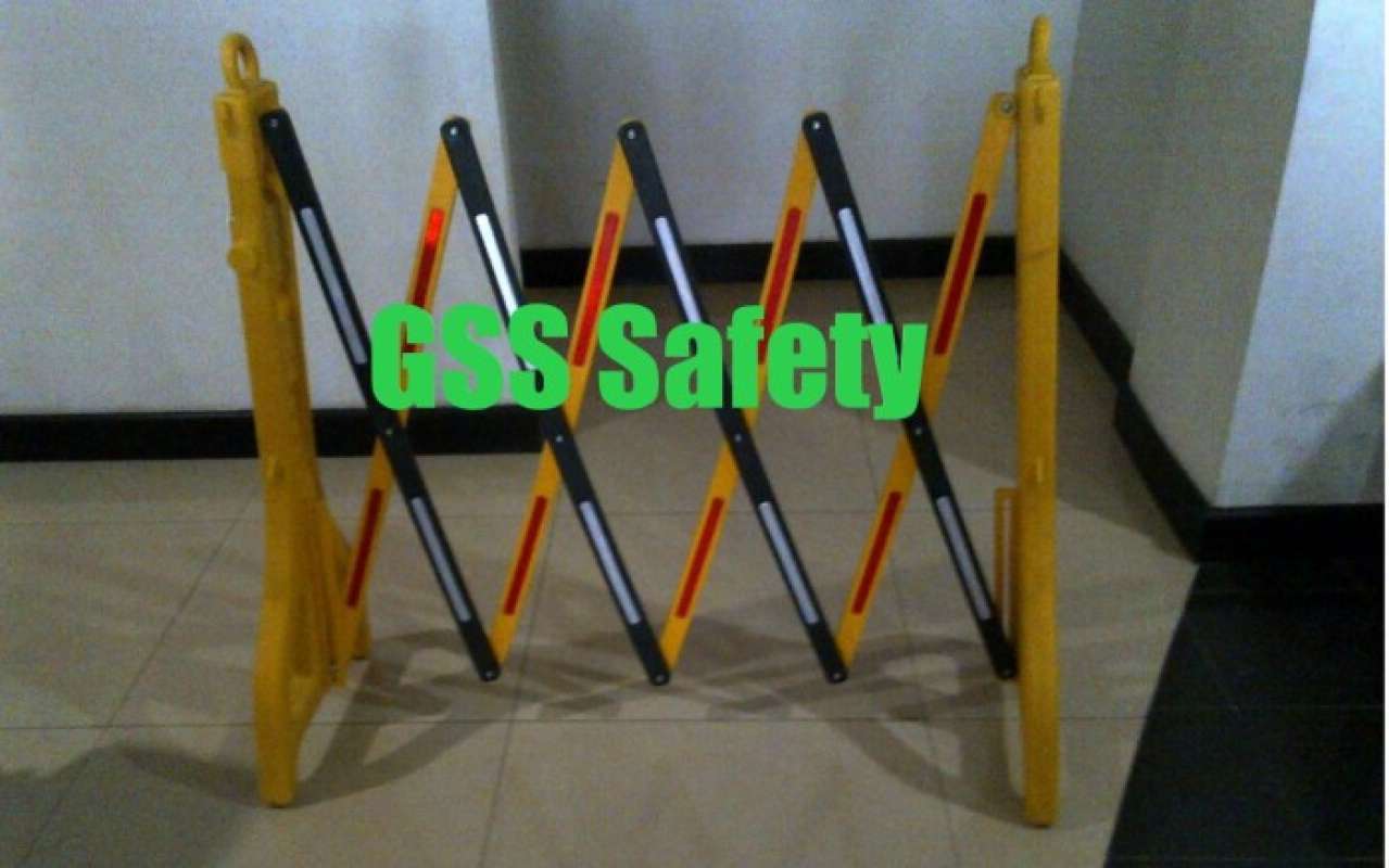 Jual Pembatas Jalan /road Barrier Lipat / Expandable Road Barrier ...