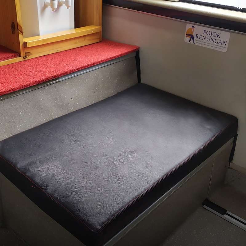 Jual [16 Jam] White Horse Deluxe Coach Weha Business Rental Bus [20+4 ...