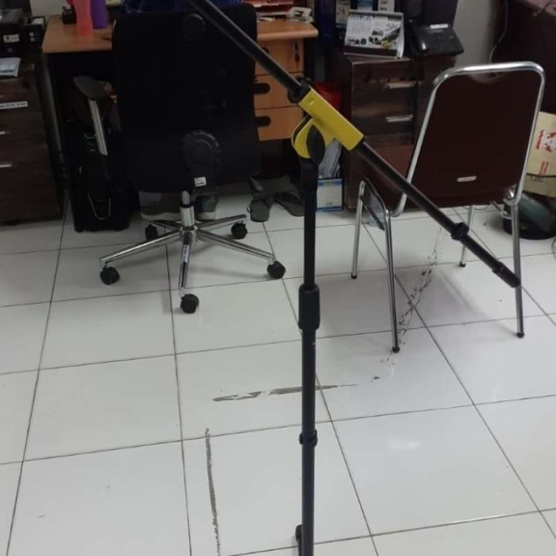 Promo stand / tiang mic kaki 3 segitiga besi Diskon 23% di Seller Guaza ...