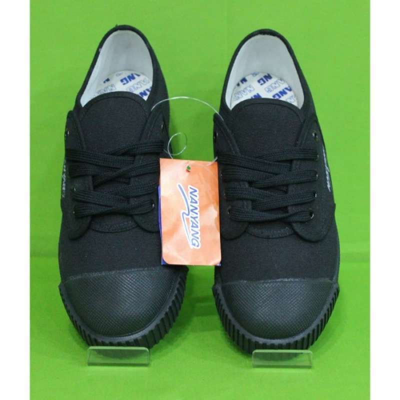 Jual Sepatu Sepak Takraw Nanyang Original Thailand - 43 PUTIH di Seller ...