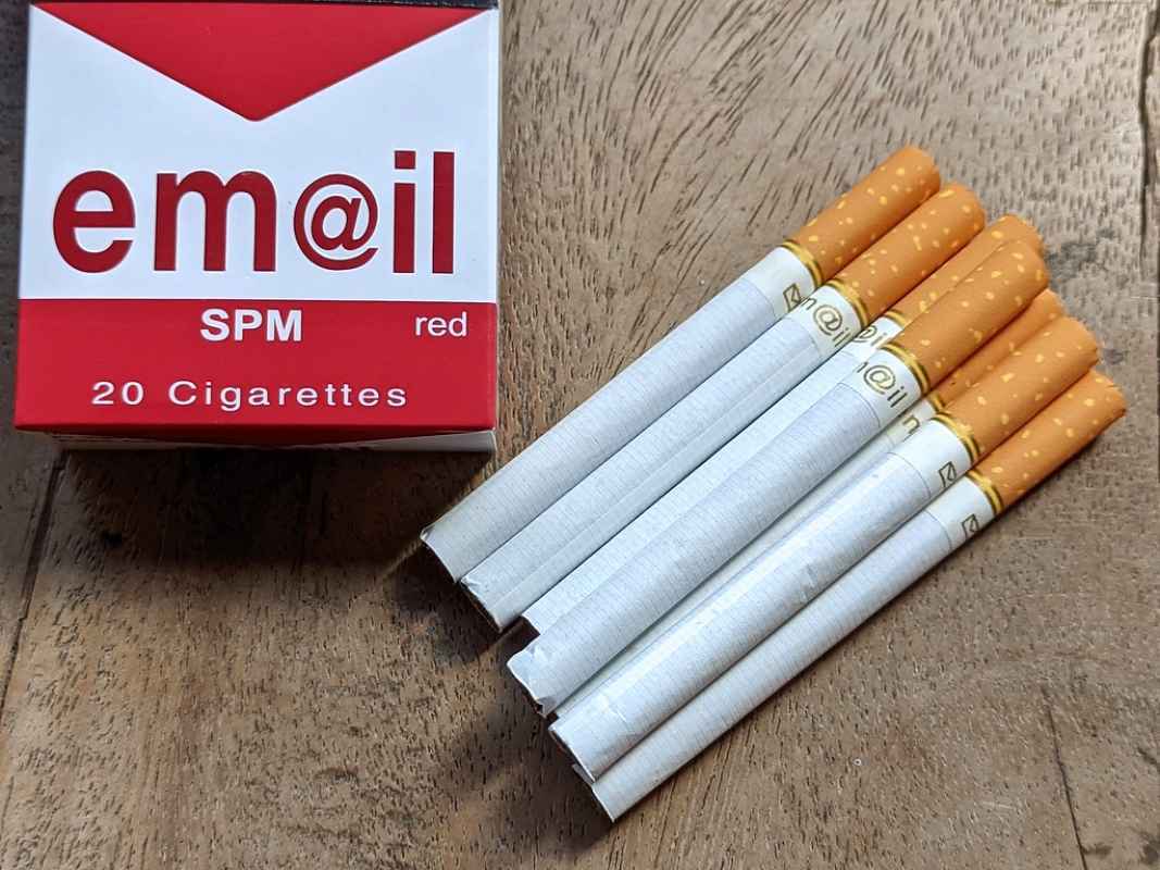 Promo Rokok EMAIL red SPM rasa marlboro 20 Batang Filter Diskon 33% di ...