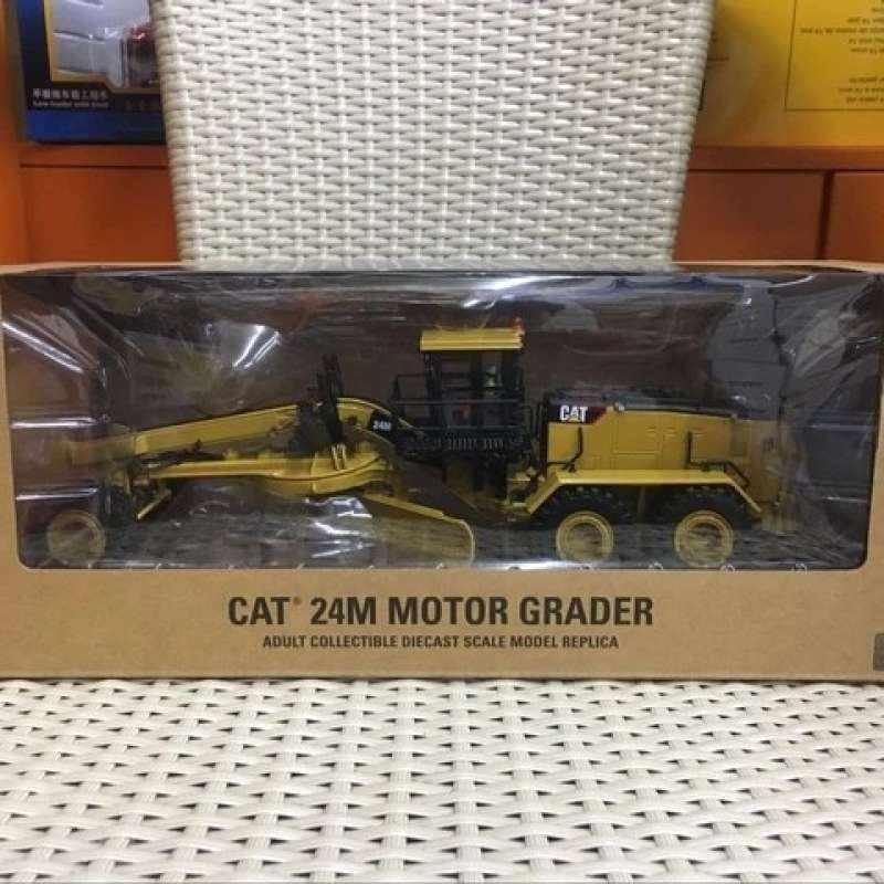 Promo DIECAST MOTOR GRADER CAT 24 CATERPILLAR MINIATUR ALAT BERAT SKALA ...