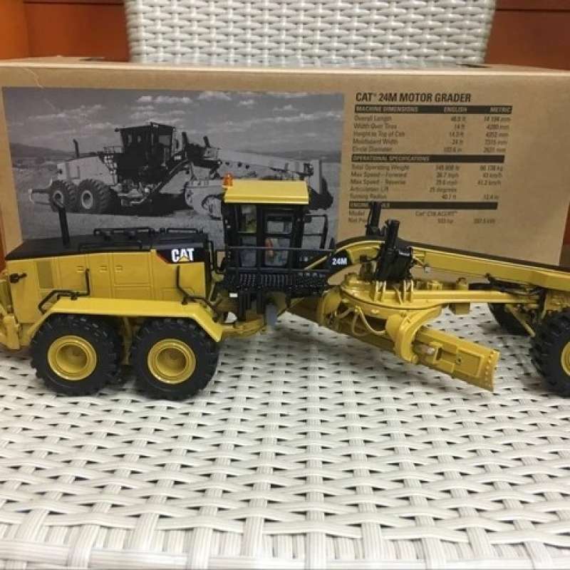 Promo DIECAST MOTOR GRADER CAT 24 CATERPILLAR MINIATUR ALAT BERAT SKALA ...