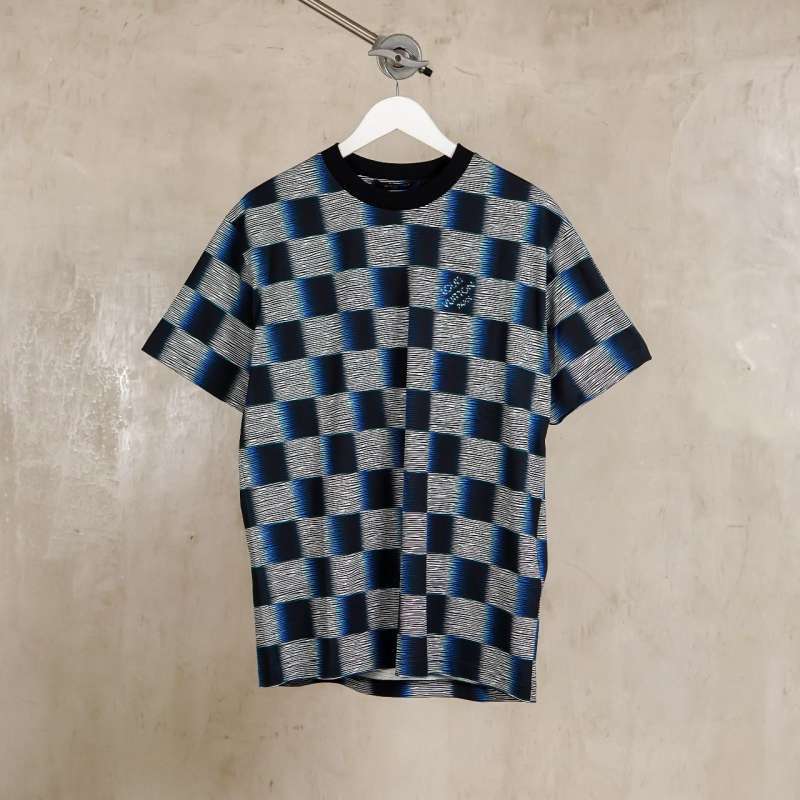 Kaos Louis Vuitton Original - Harga & Model Terbaru April 2024 | Blibli