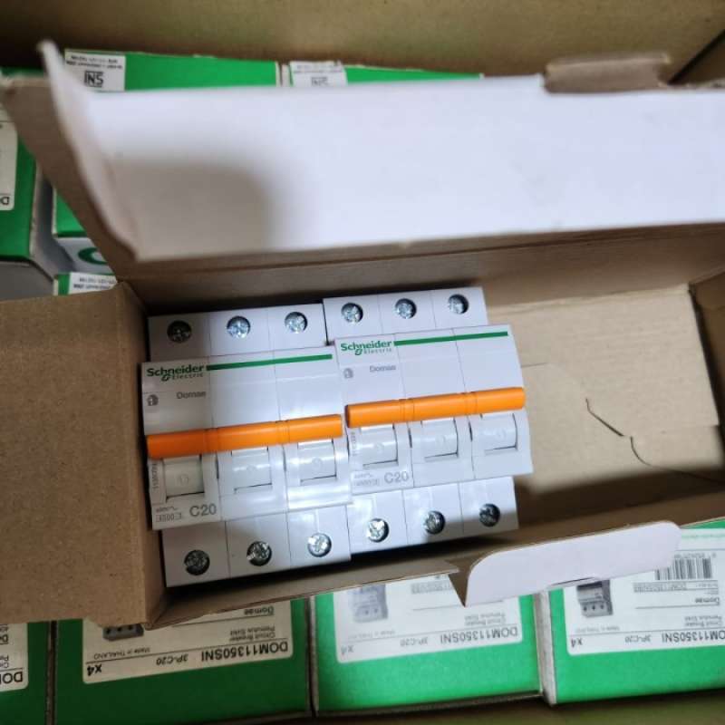 Promo Mcb Domae 3phase 20a Dom11350sni Schneider Diskon 50% Di Seller ...