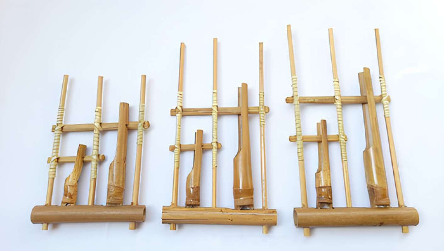 Jual Angklung Bambu Satuan Souvenir Nada Alat Musik Bamboo Khas Jawa ...