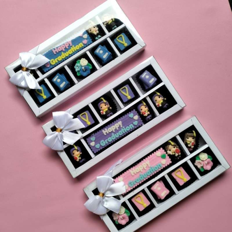 Jual Coklat Hadiah Souvenir Wisuda Happy Graduation Ulang Tahun Di ...
