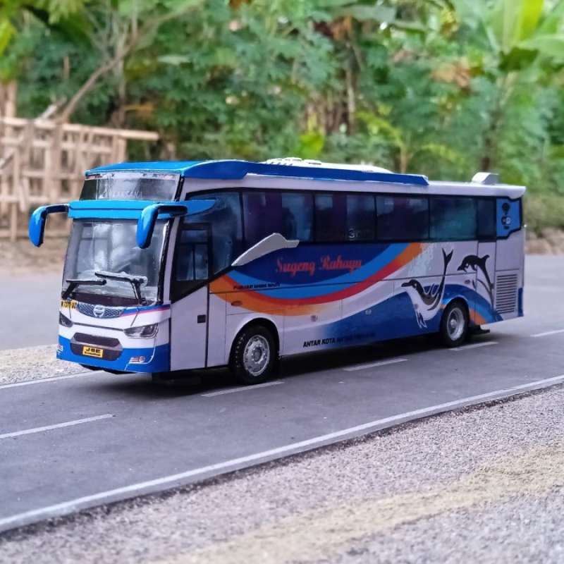 Jual Miniatur Bus Sugeng Rahayu Body New Discovery Di Seller Velvet ...
