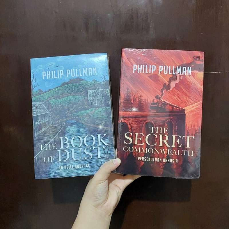 Promo The Book Of Dust & The Secret Commonwealth Philip Pullman ...