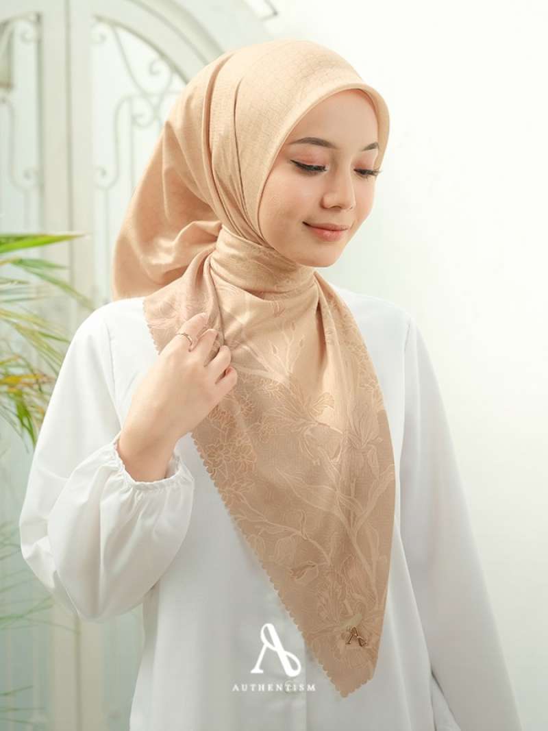 Jual Nayara Series Kerudung Segiempat Voal Lasercut Premium Di Seller ...