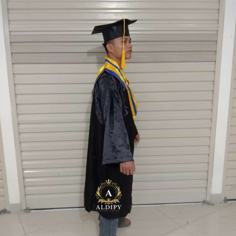 Promo Toga Wisuda Mahasiswa Paket Lengkap Warna Samir Kuning Lis Biru ...