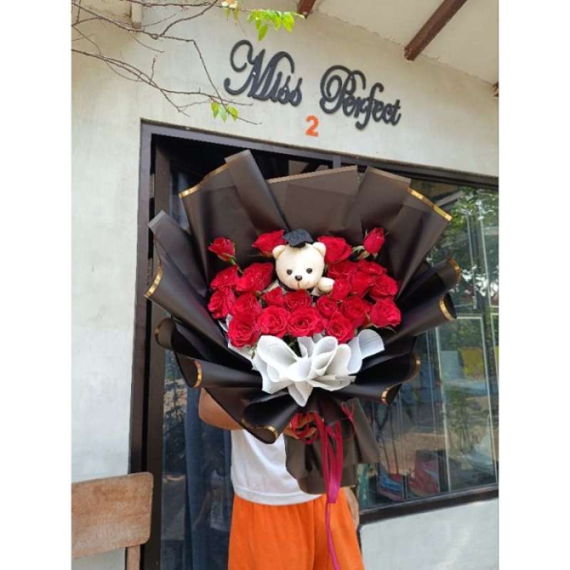 Promo Buket Bunga Mawar Merah Asli Segar Surabaya Boneka Wisuda Teddy ...