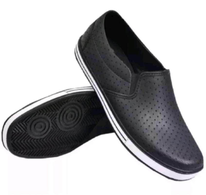 Jual Sepatu Karet Pria Lentur / Sepatu Pantofel Hitam Anti Air Nikko Di ...