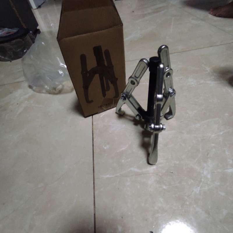 Promo Treker Bearing 3 Kaki 6 Inch Type Germany Gear Puller Diskon 23% ...
