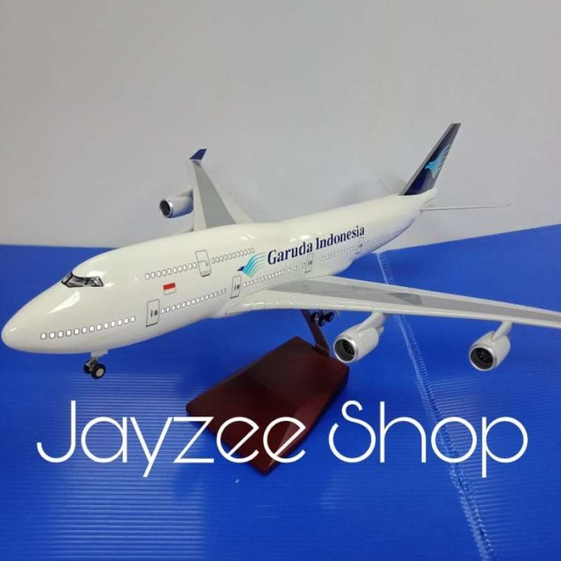 Promo Pesawat diecast Garuda Indonesia Airbus (Besar) Diskon 33% di ...
