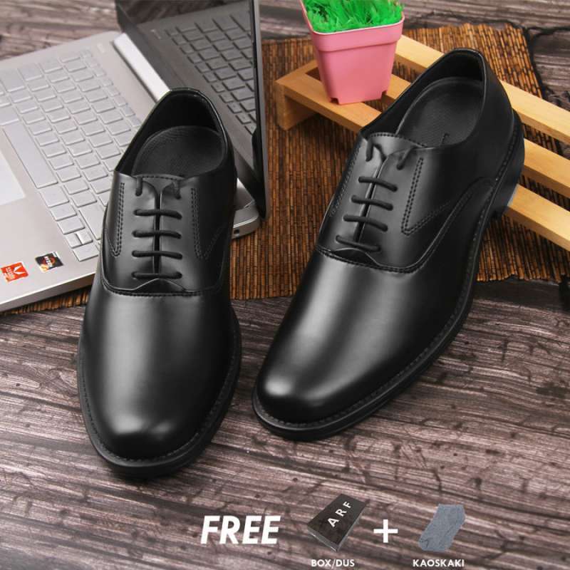 Promo Sepatu Formal Pria Pantofel Kulit Kerja Kantor Diskon 18% di ...