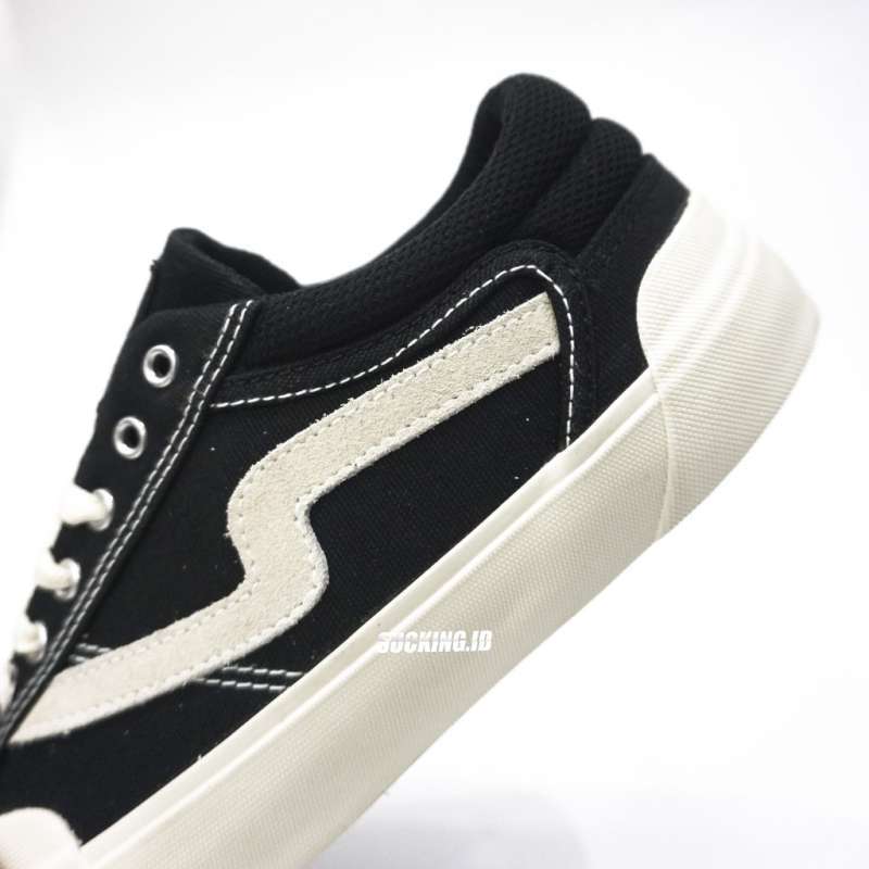 Jual Patrobas Cloud Low Black White 100% Original Made In Indonesia ...