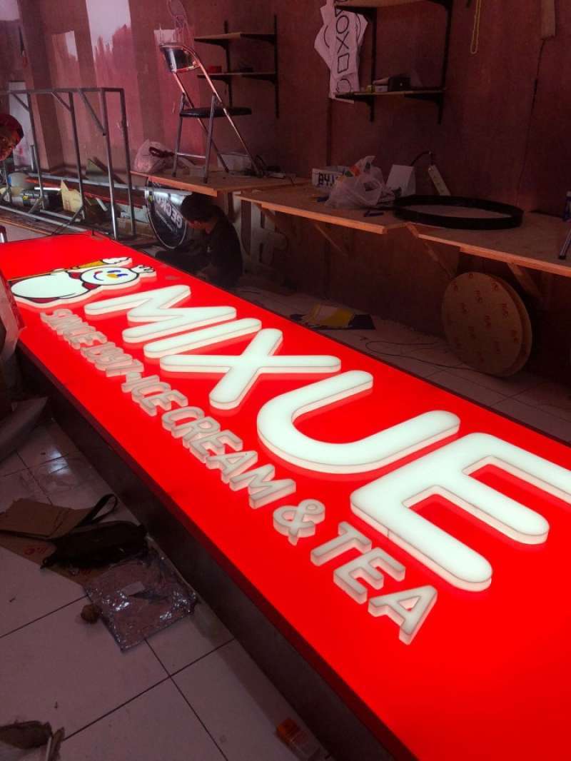 Promo Neon box custom 40 cm dua sisi free breket besi tembok Diskon 23% ...