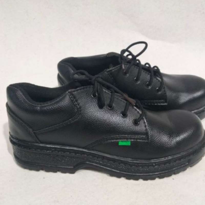 Promo sepatu pendek tali warna hitam atau kerja proyek Diskon 23% di ...