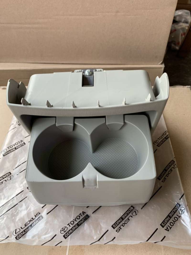 Promo New Panel Console Box Belakang Tempat Botol Air Minum Innova Baru ...