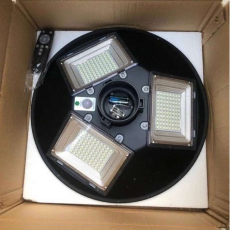 Promo lampu jalan solar sel 300w 500w led taman garden lamp panel surya ...