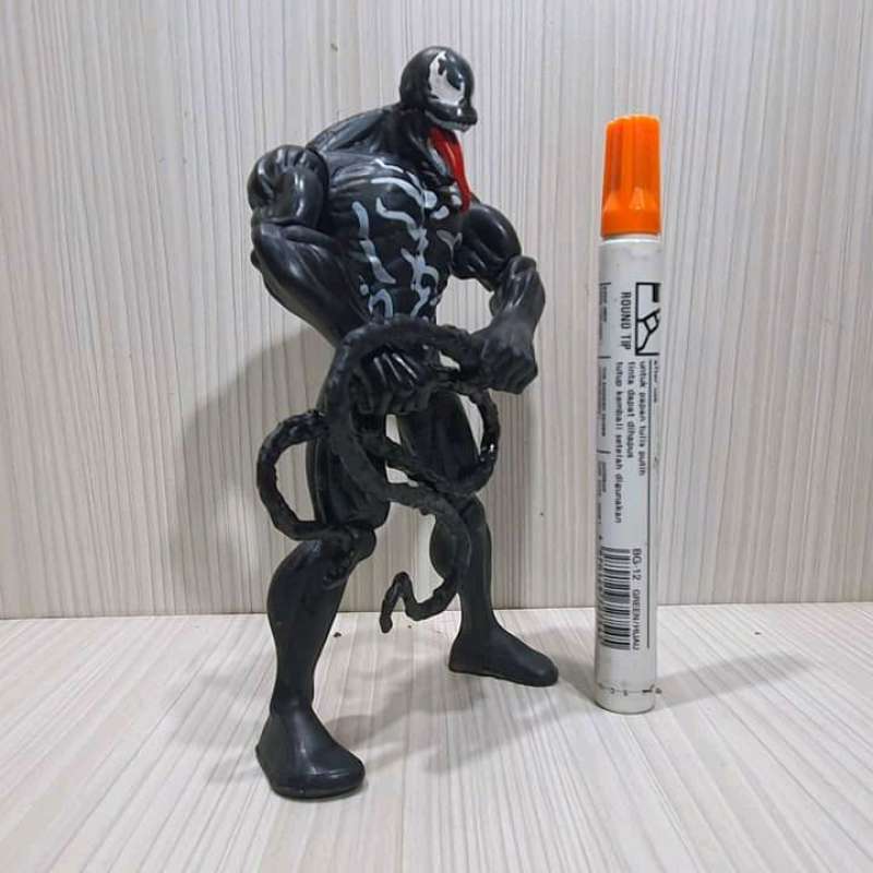 Jual Mainan action figure venom symbiote black tinggi sekitar 16 cm ...