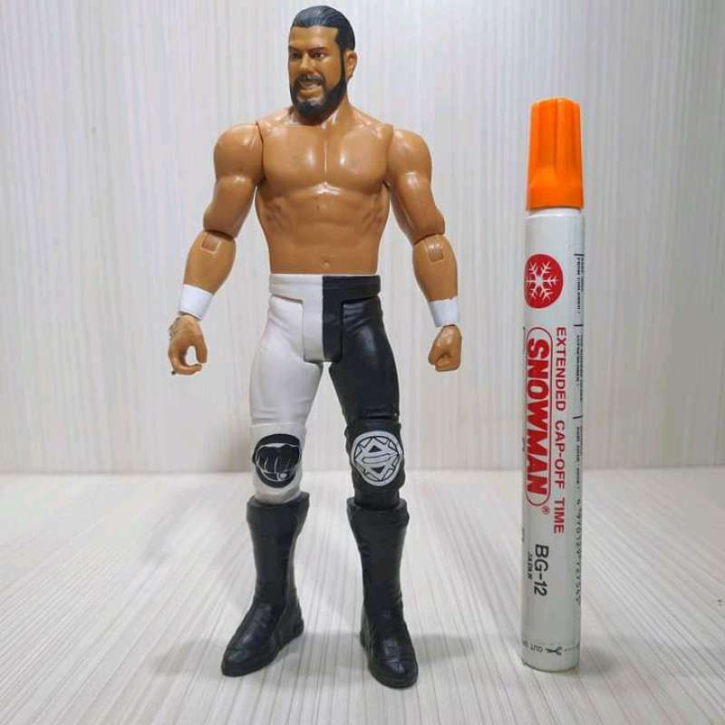 Jual mainan wwe figure macho man undertaker triple H andrade wwe ...