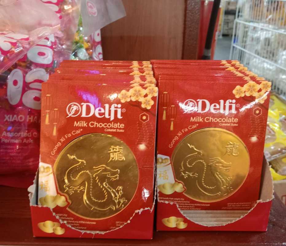 Jual COKELAT IMLEK CNY DELFI MILK CHOCOLATE COIN 25 GRAM SHIO NAGA FREE ...